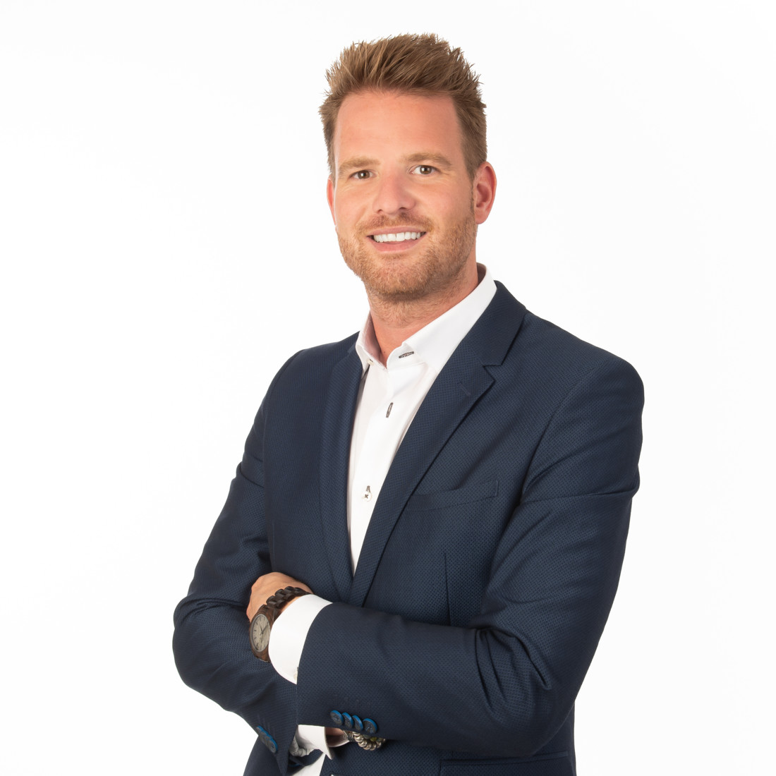 Twee nieuwe gezichten bij HOYA • Nieuws - De Opticien